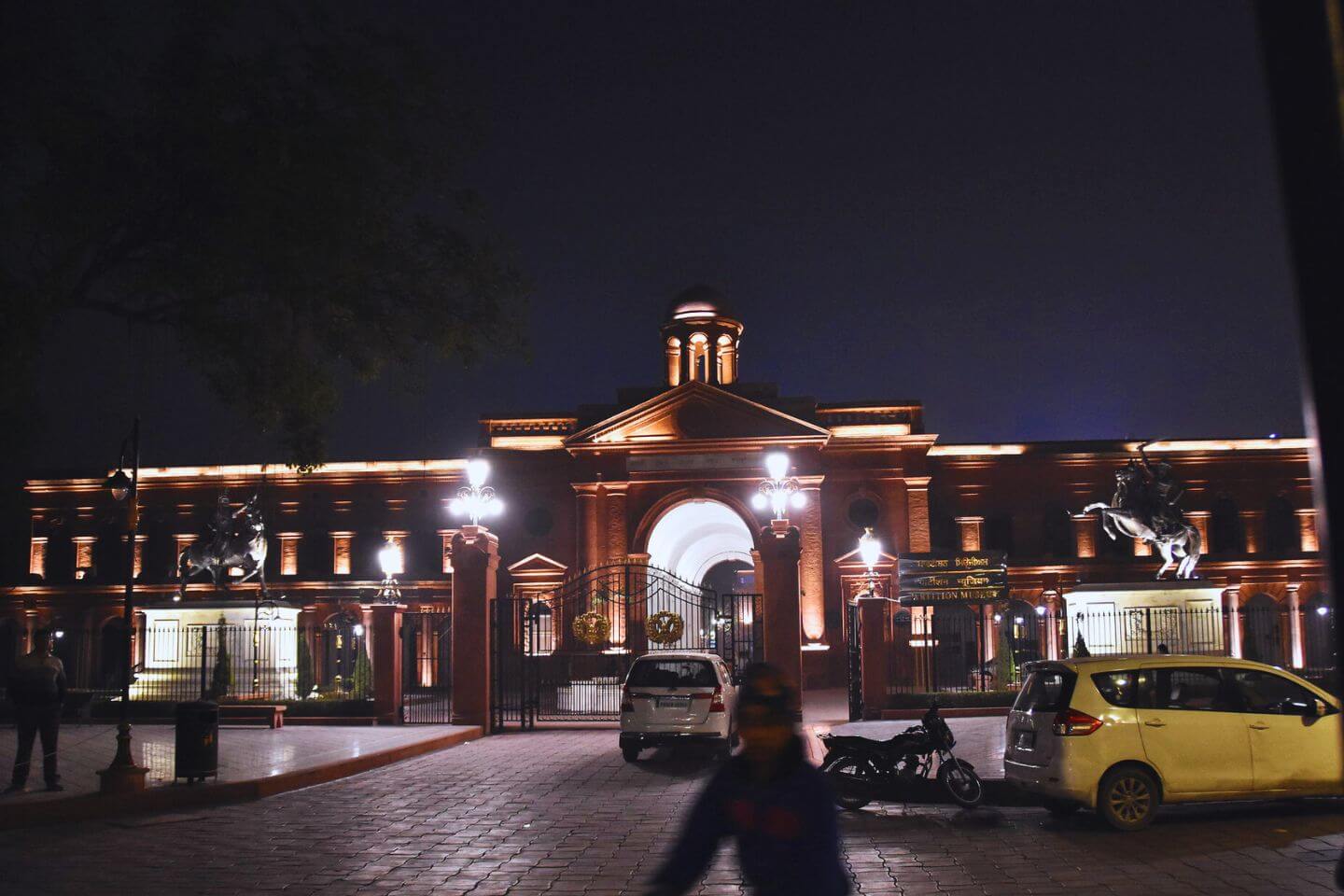 Hall Bazaar Amritsar (Timings, History, Location, Images & Facts ...